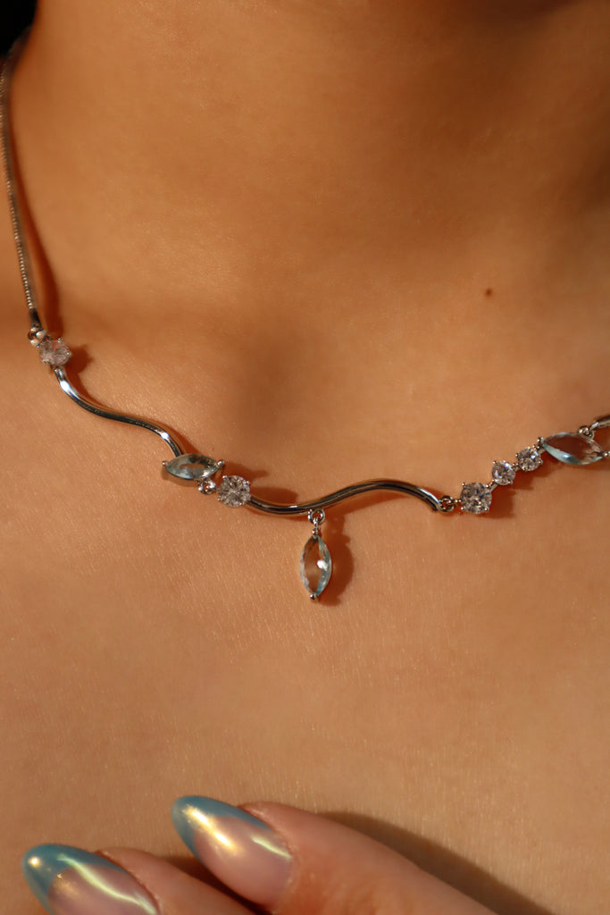 Platinum plated Blue Gem Diamonds Necklace – Cutethingscommin